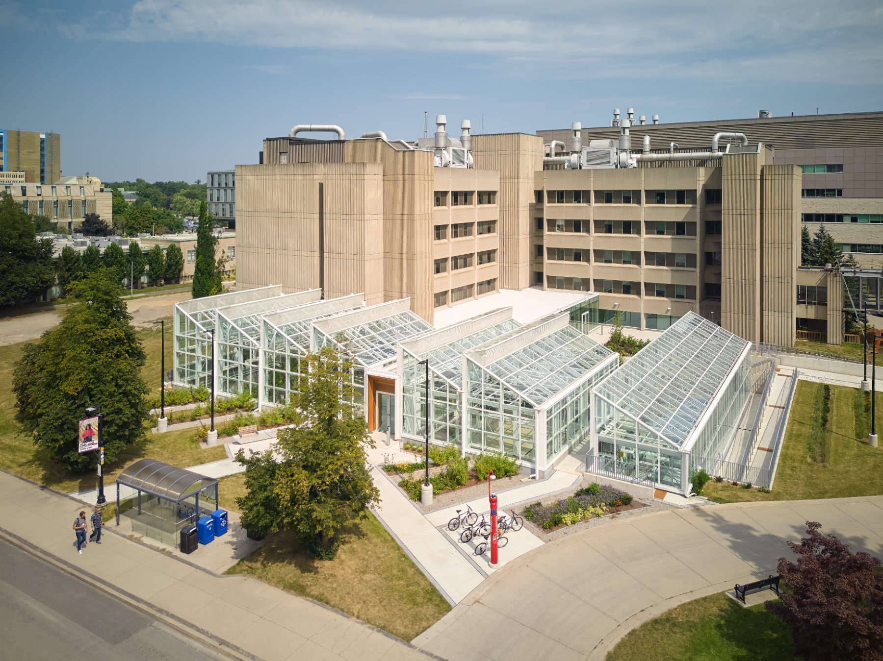 McMaster Greenhouse and Life Sciences Building | Chandos Construction